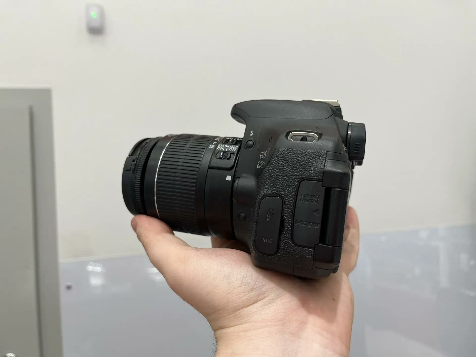 Canon EOS 600D Kit — фото 1