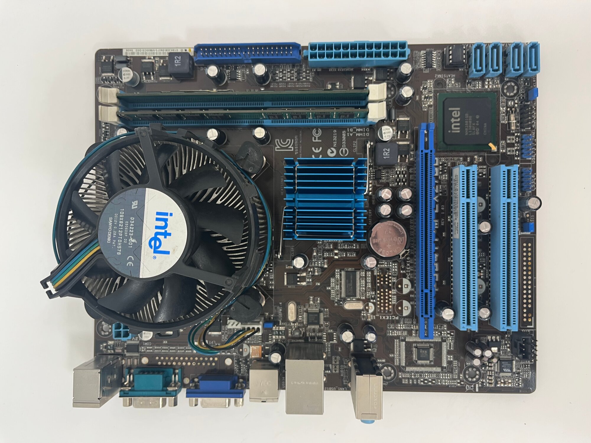 Материнская плата ASUS P5G41T-M LX2/GB с сокетом LGA775 и чипсетом Intel G41