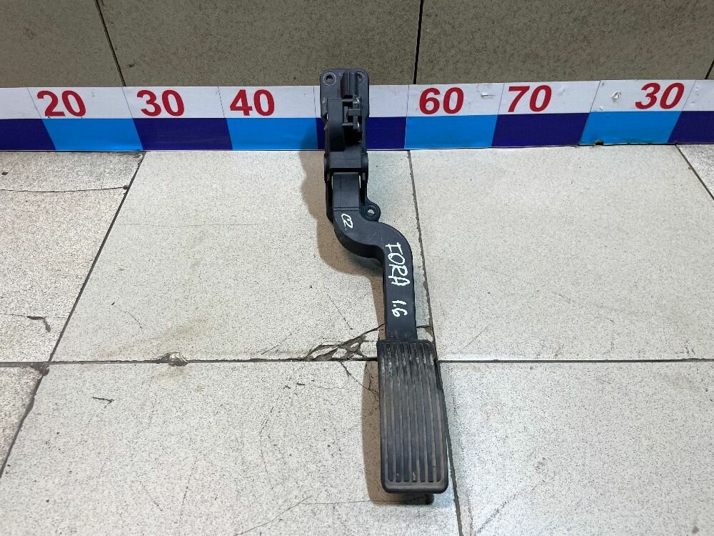 Педаль газа Chery Fora A21