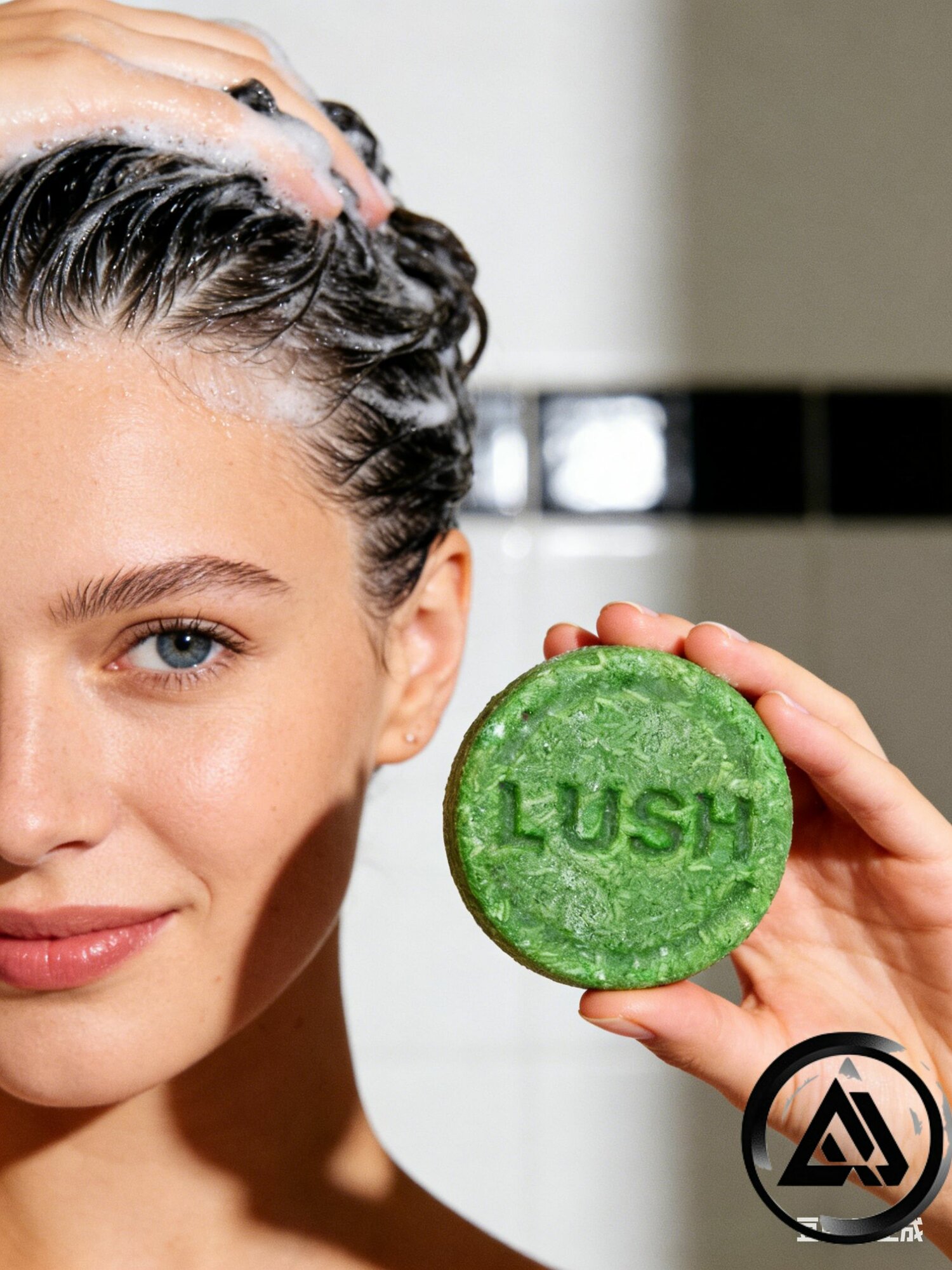 LUSH Шампунь твердый