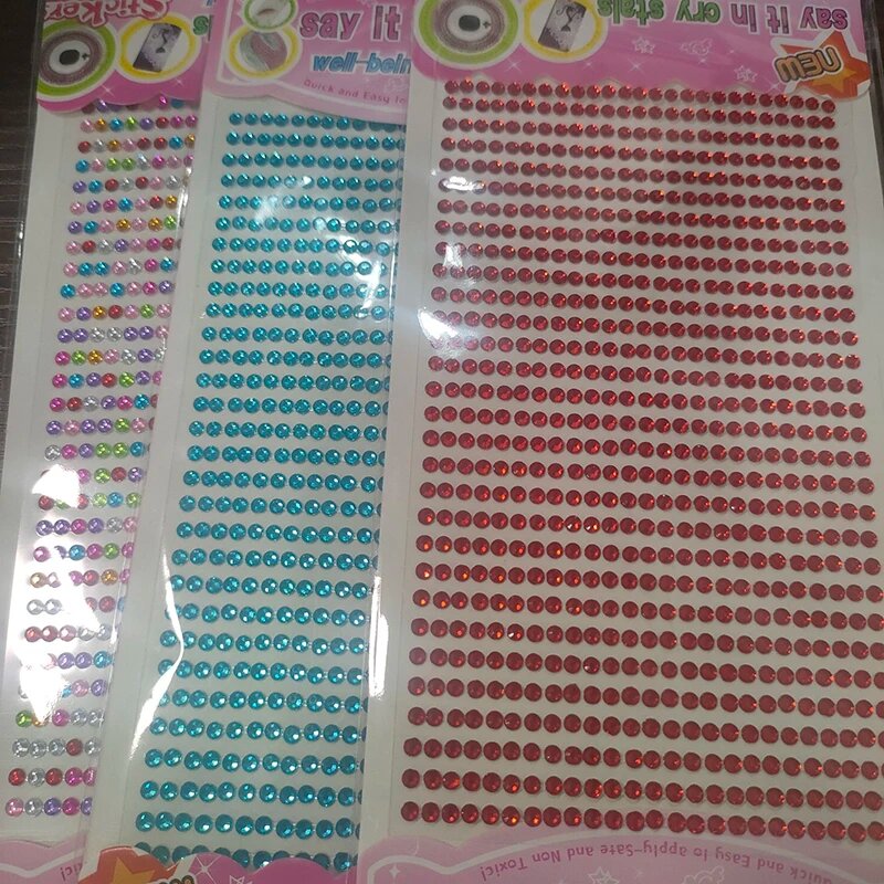 Декоративные наклейки со стразами 750 шт. 3pcs