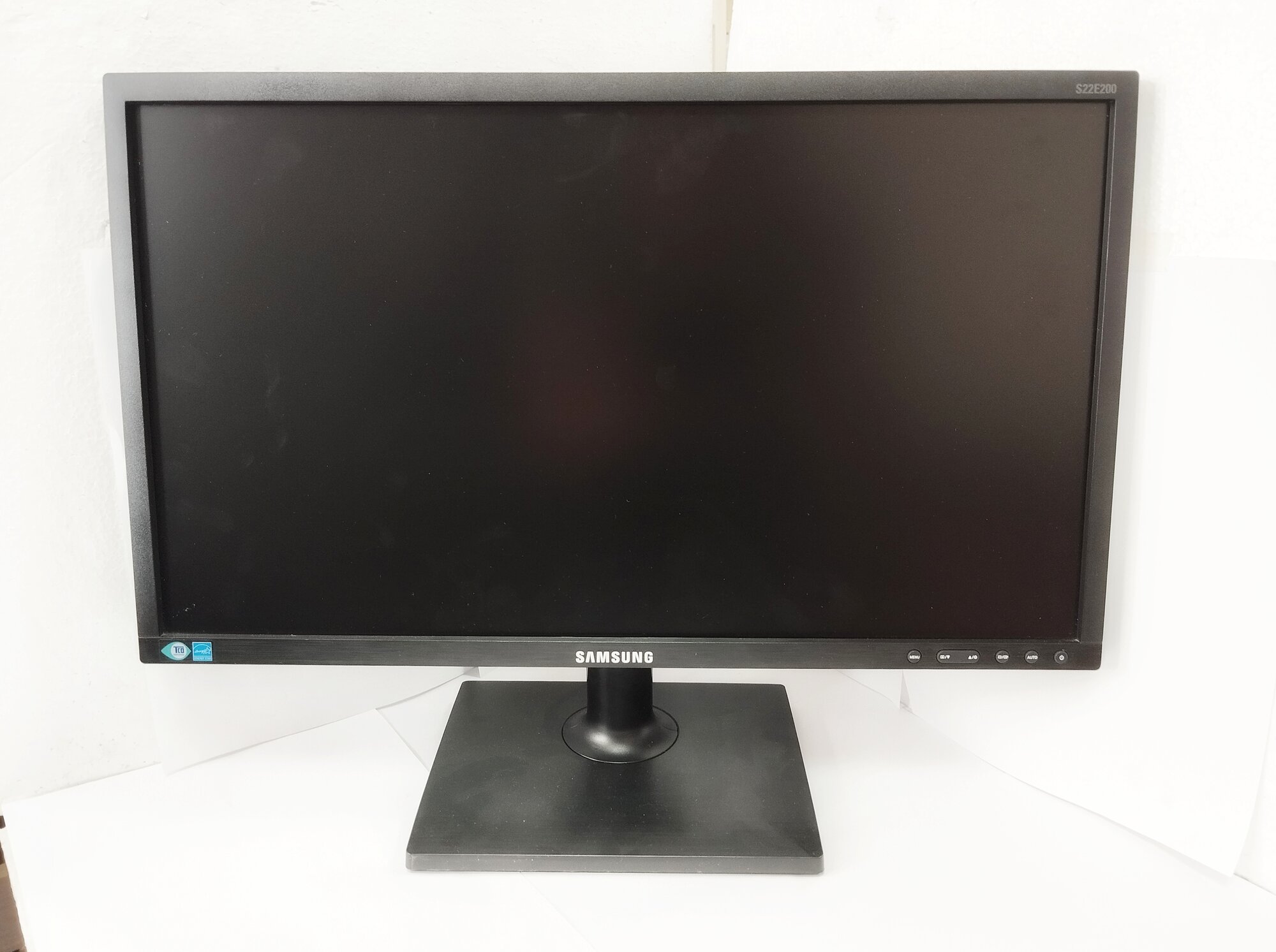 Монитор Samsung S22E200 21.5" full HD