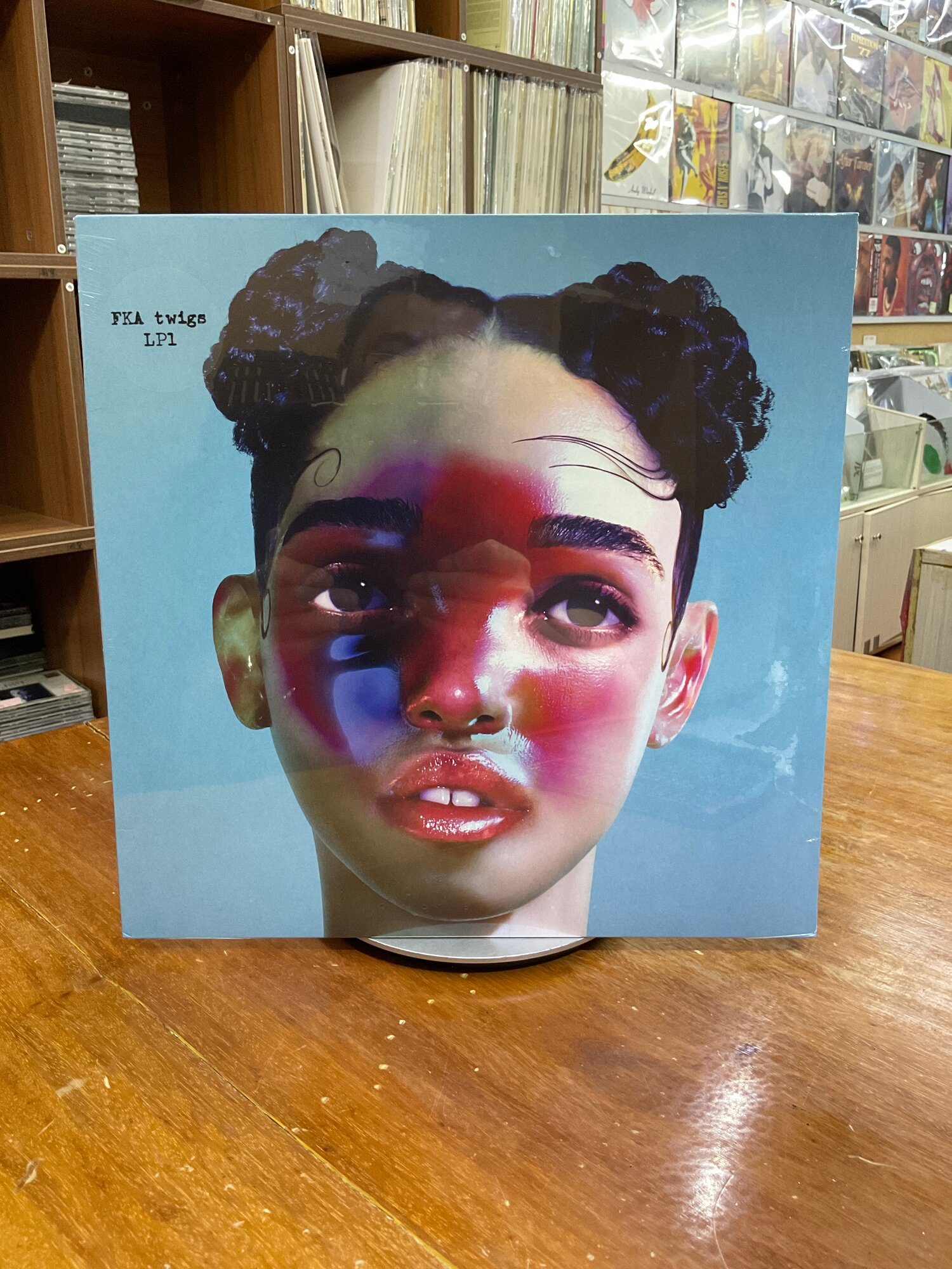 FKA Twigs - LP1 LP, ФКА Твигс дебютный студийный альбом LP1