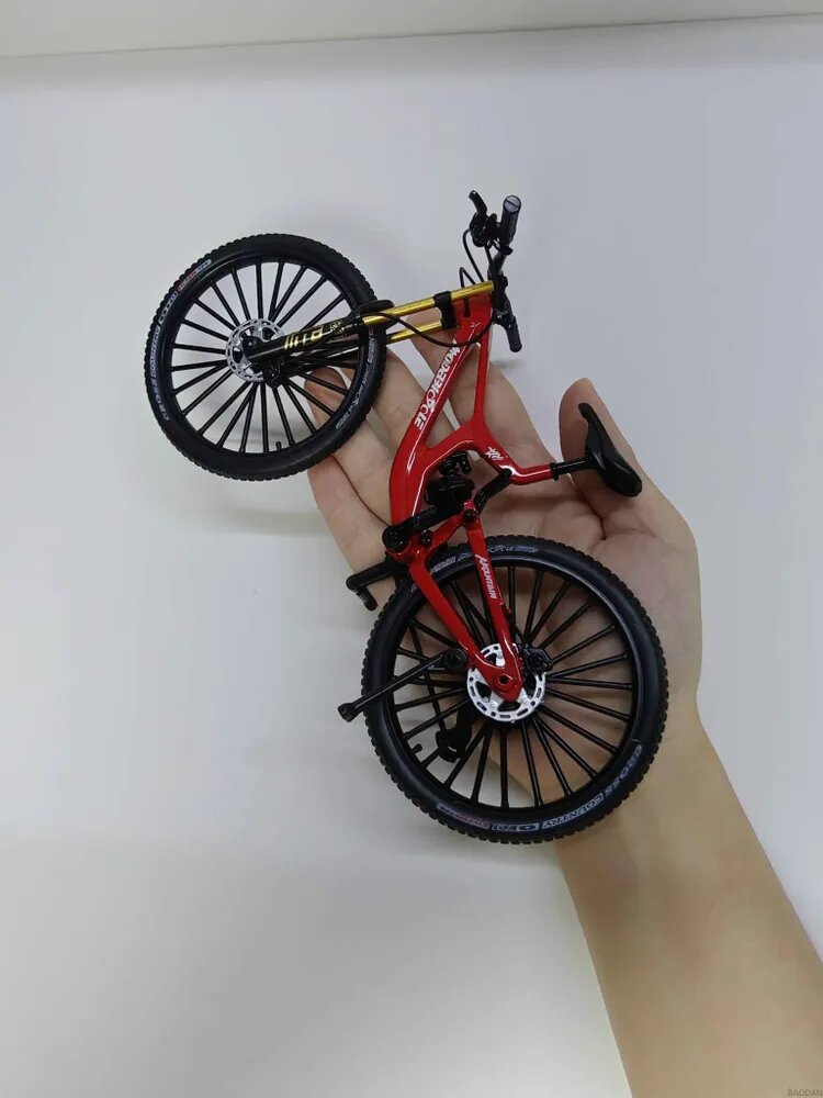 Модельный велосипед из сплава Игрушечные подарки для мальчика (1: 8)