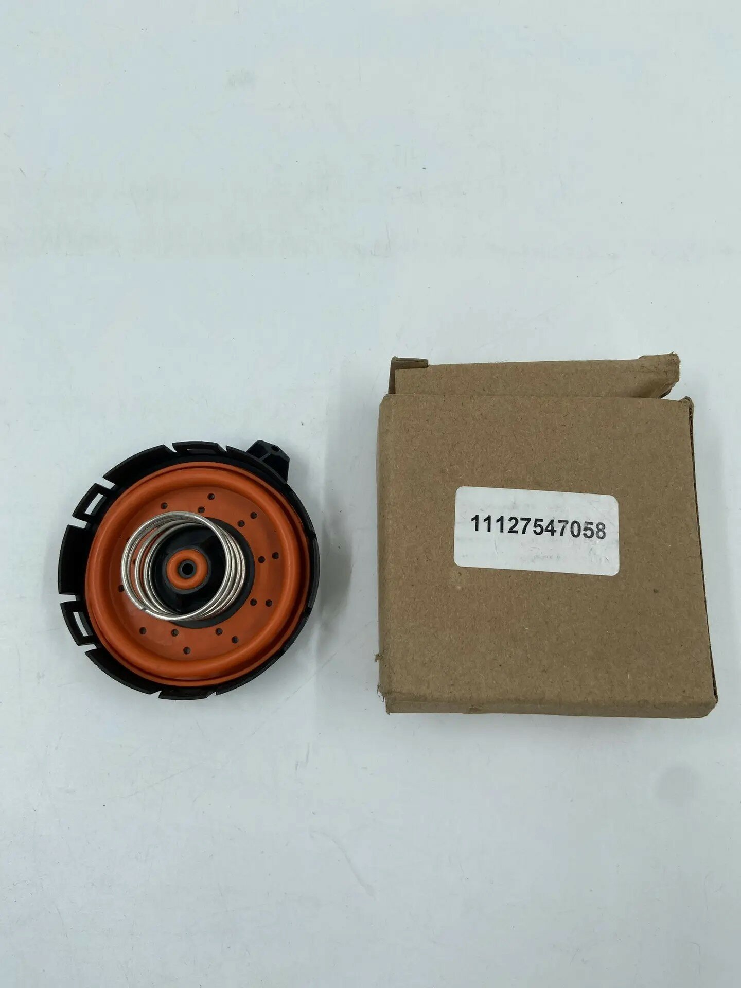 Клапан квкг 11127547058 BMW
