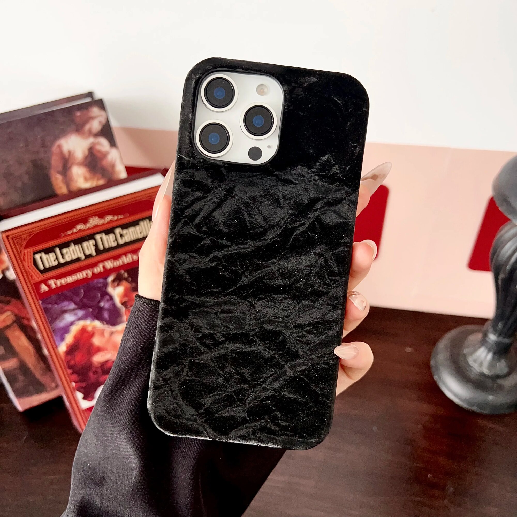 Роскошный Чехол Из Бархатной Ткани Для iPhone 17/16/15/14/13: Противоударный Жесткий iPhone17, HEI