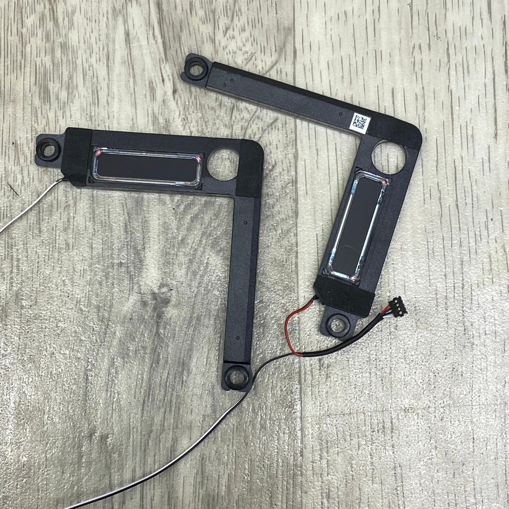 Динамики MSI Summit E13 Flip Evo A12MT