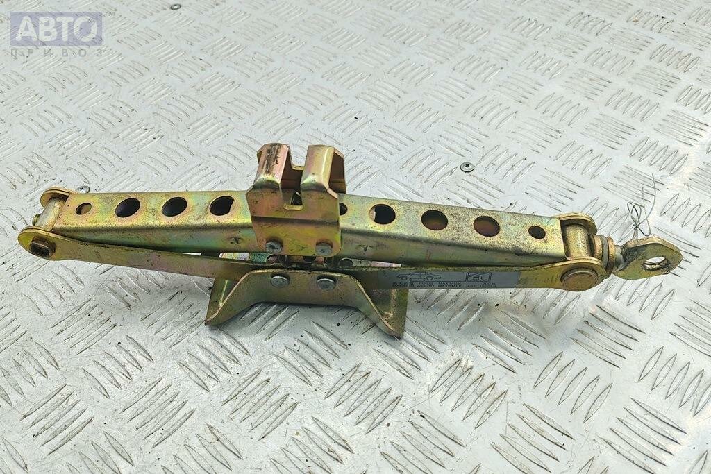 Домкрат Mitsubishi Space Star (1998-2005)