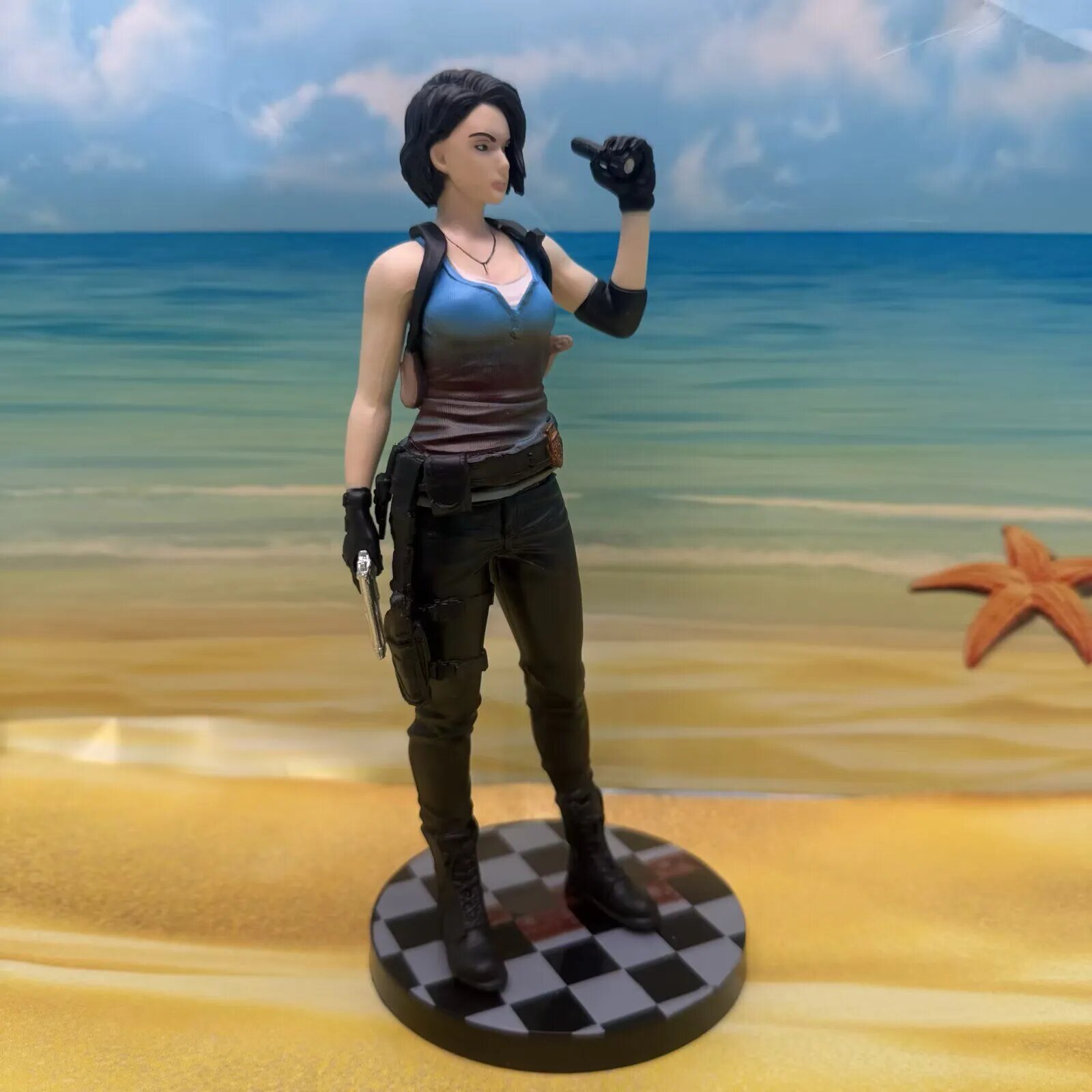 Фигурка Джилл Валентайн (Jill Valentine) из игры Resident Evil 3