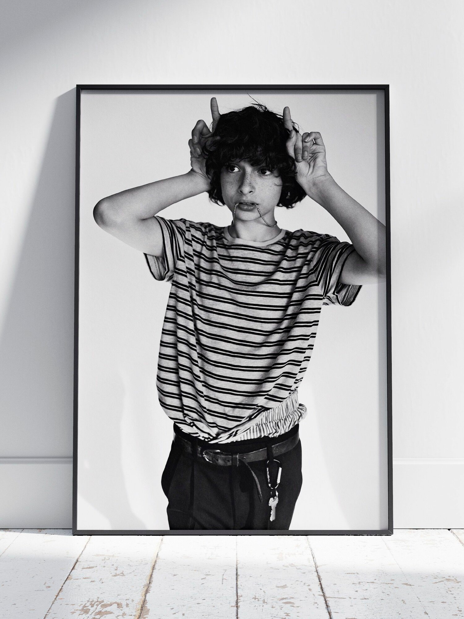 Плакат на стену для интерьера Финн Вулфхард (Finn Wolfhard 14) - Постер по актеру фильма, кино, сериала формата A4 (21x30 см)