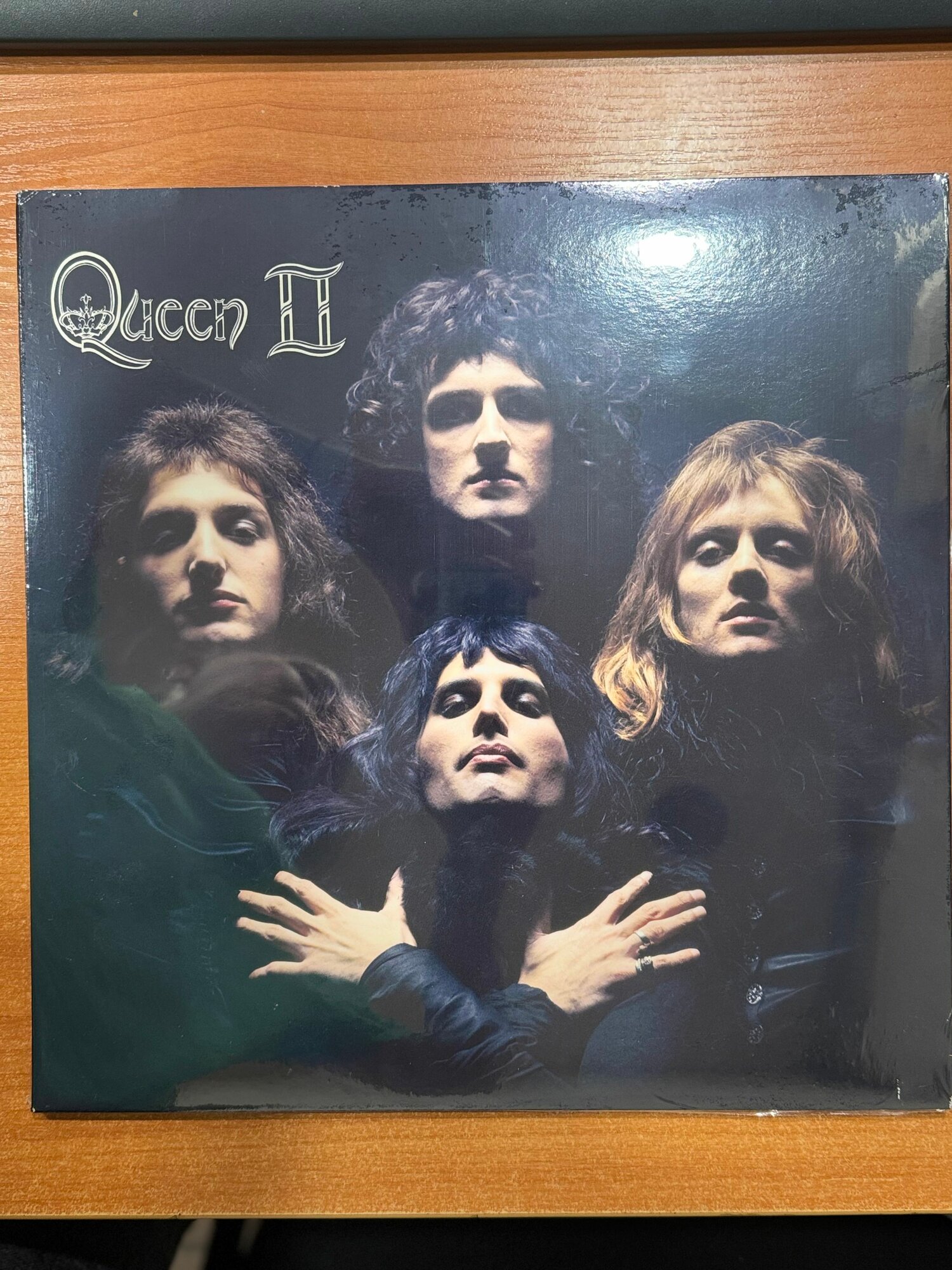 Уцененный товар Queen -Queen II (LP, Европа, Reissue, 180 Gram, Gatefold) Виниловая пластинка