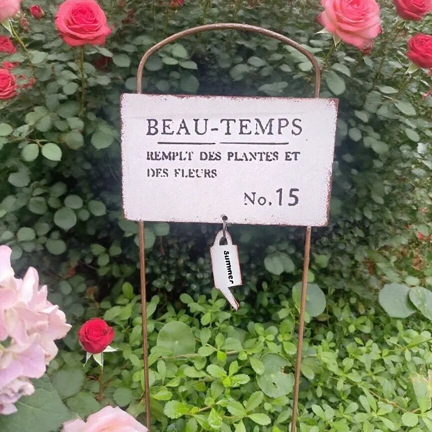 Садовая фигурка BEAU-TEMPS металлическая белого цвета для украшения клумбы, кашпо, цветочной композиции, 43x13x4 см — фото 1