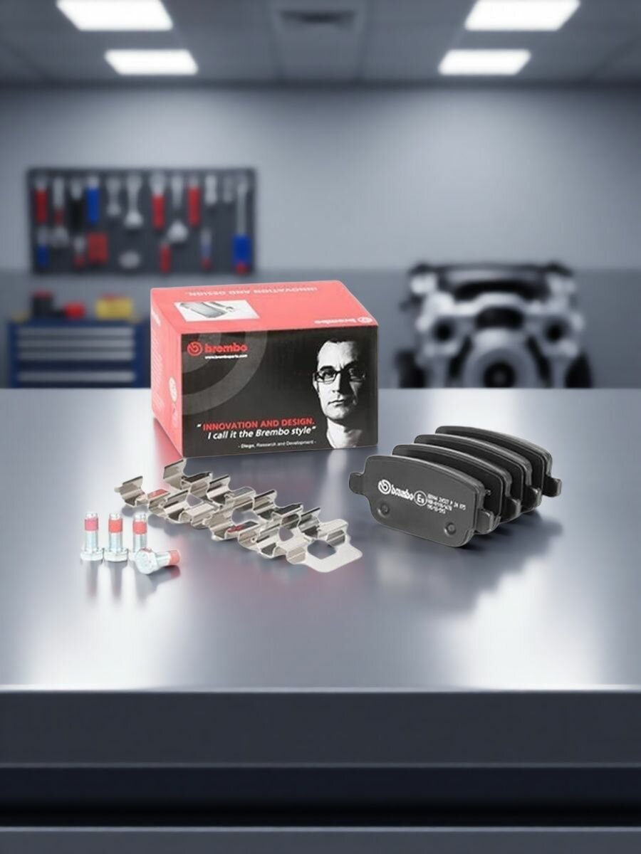 Колодки тормозные задние Форд Фокус Мондео Куга, BREMBO P24075