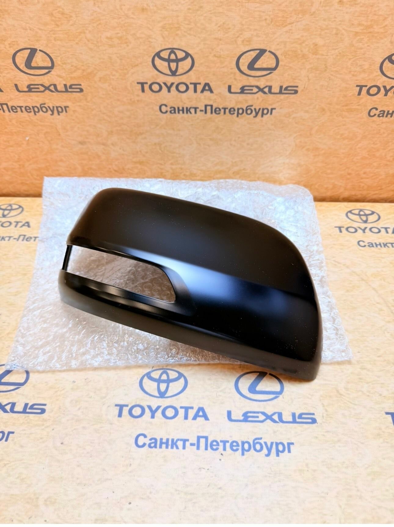 Крышка правого зеркала LC150 LC200 Black Edition