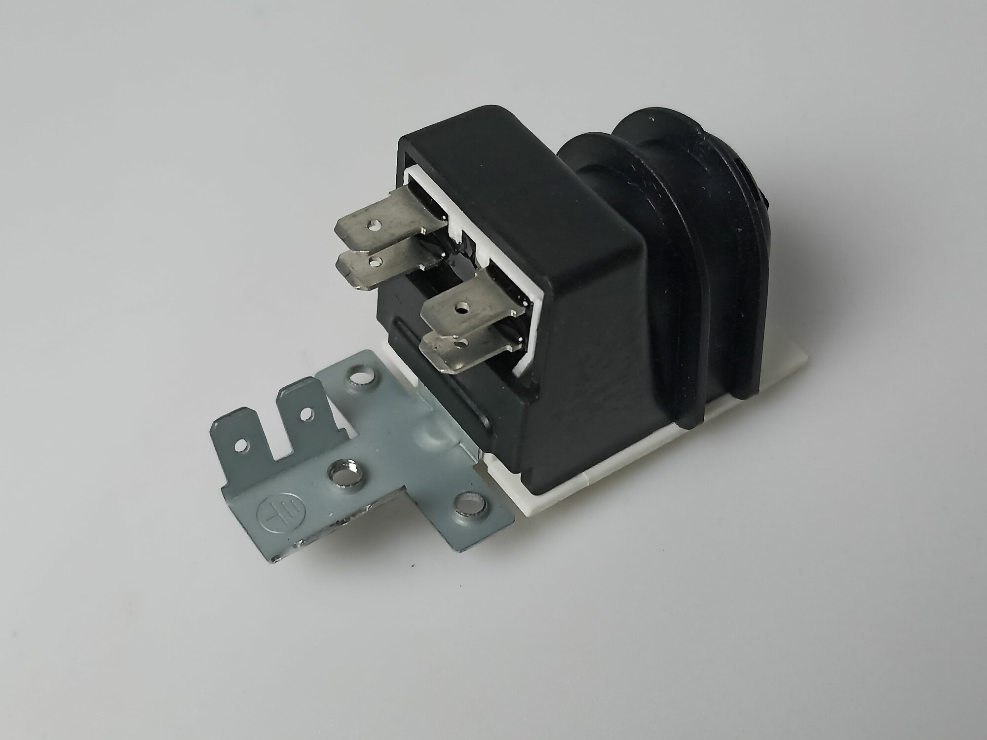 Сетевой фильтр, для ДШ Hotpoint FE8831JSHBLG