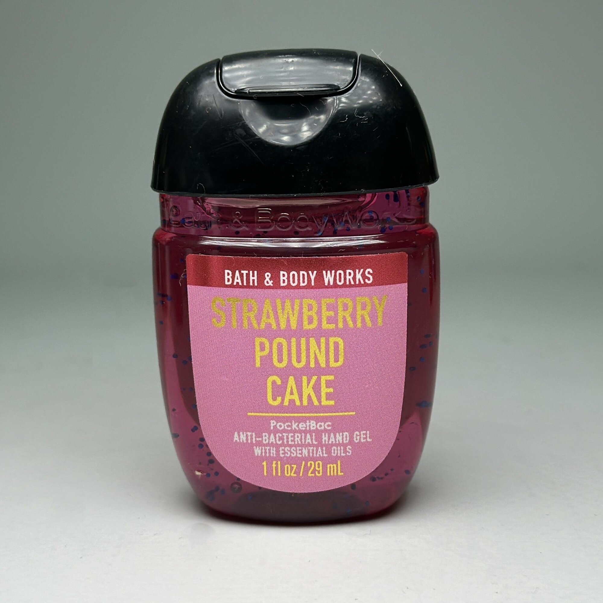 Bath & Body Works / Санитайзер для рук антисептик Strawberry Pound Cake