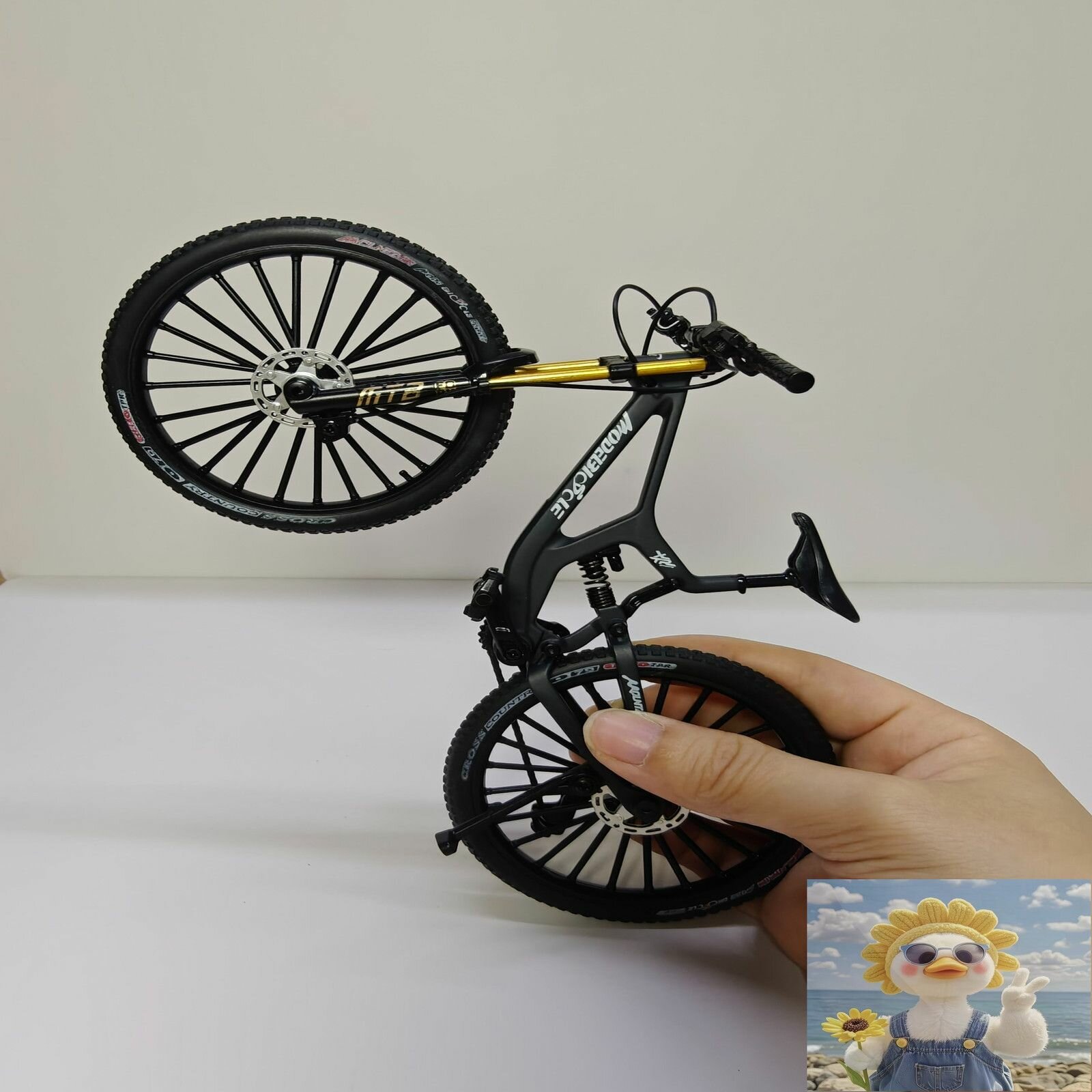 Модельный велосипед из сплава Игрушечные подарки для мальчика (1: 8)