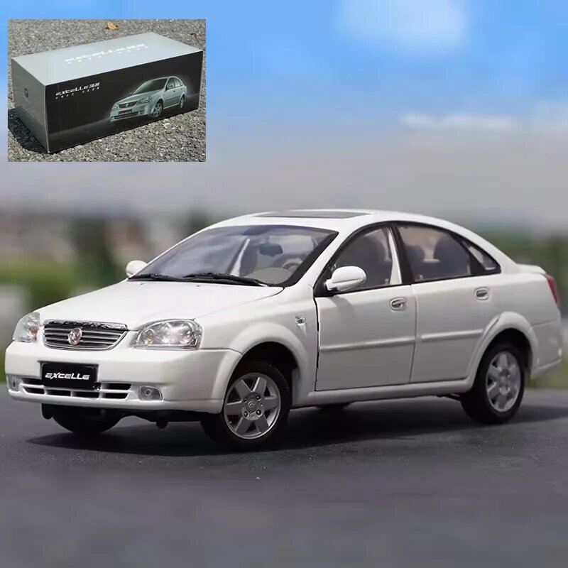 WELLY модель автомобиля из металла 1:18 White retail box