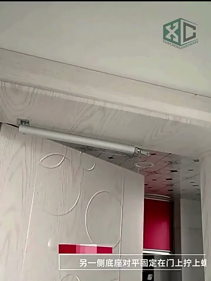 Дверной доводчик — фото 1
