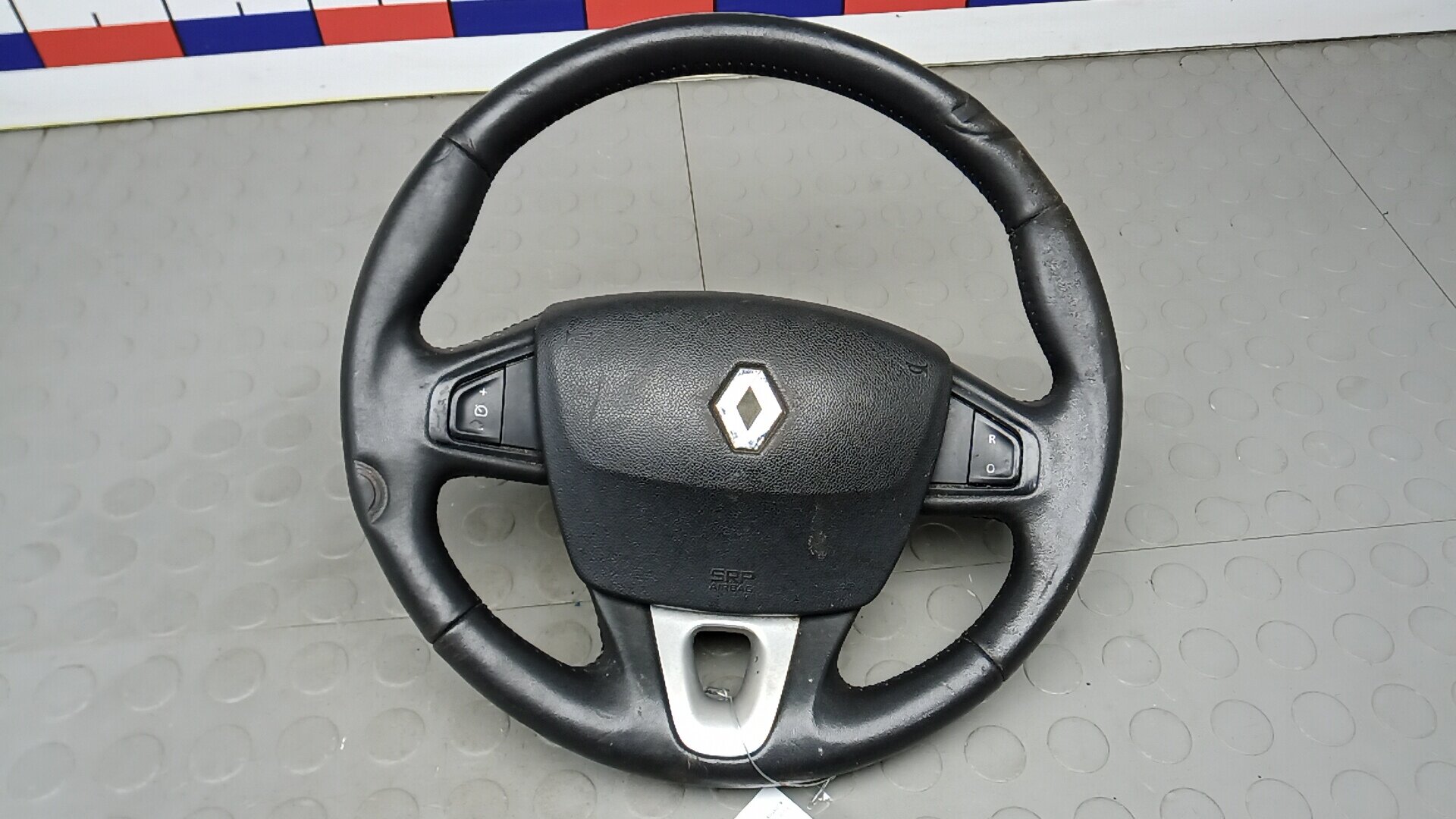Руль RENAULT MEGANE 3