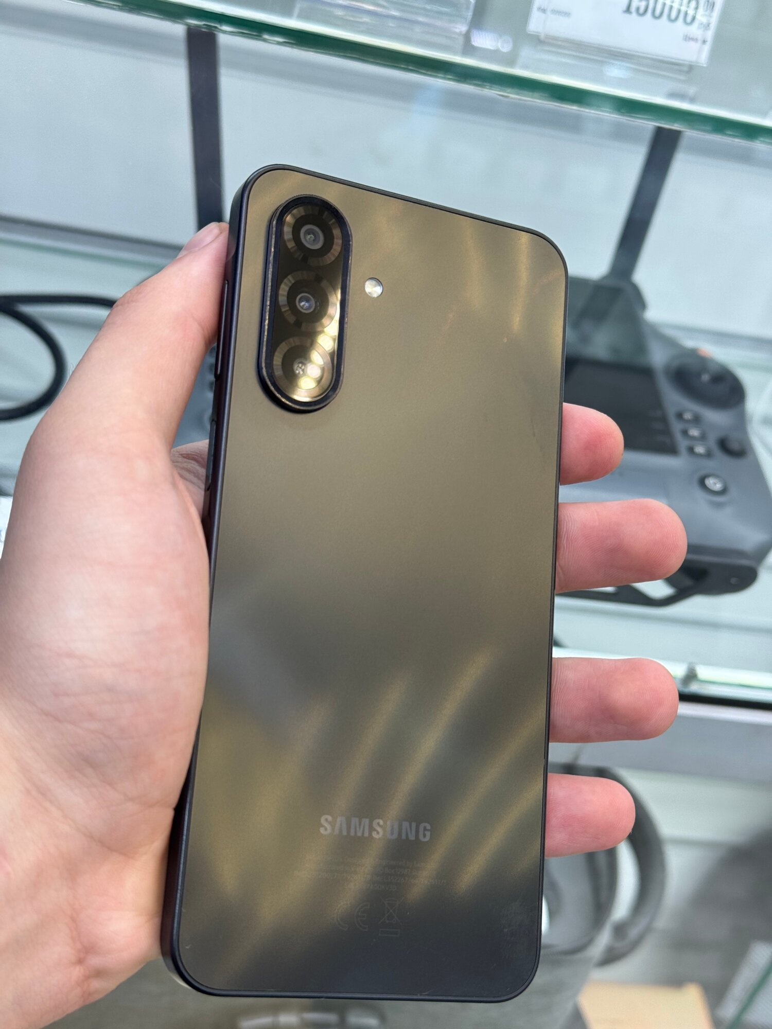 Смартфон Samsung Galaxy A17 4/128 ГБ, чёрный, Б/У