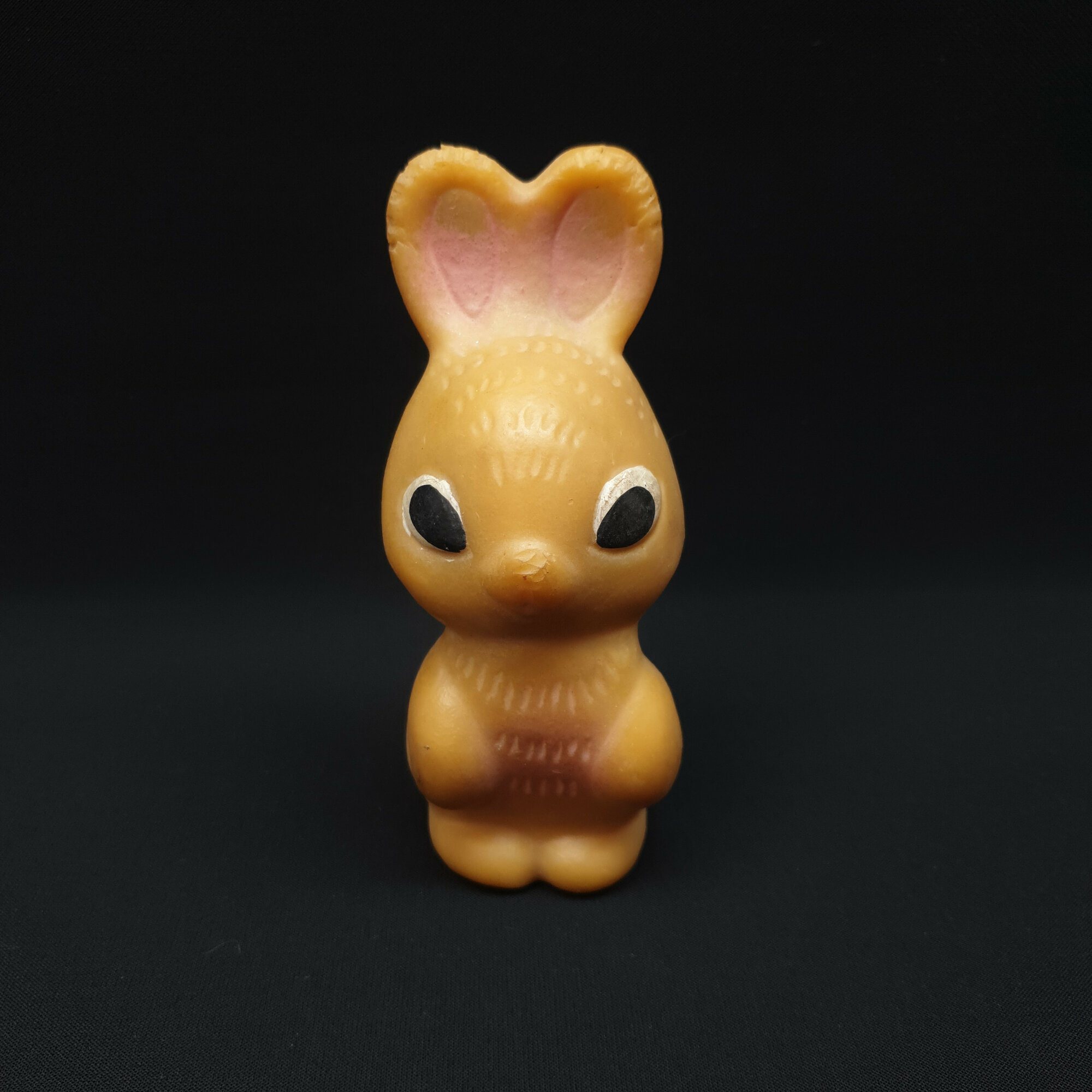 Игрушка пластмассовая винтажная, СССР. Фигурка зайца, высота 14 см