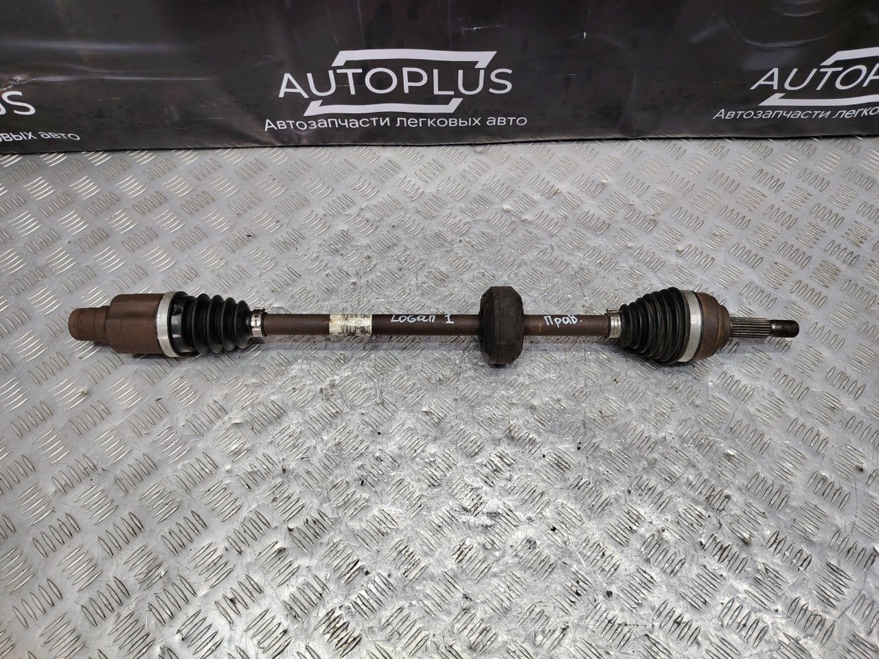 Правый привод Renault Logan 2009 (1.6 K7M710) Б/У с пробегом Арт. 8201045819