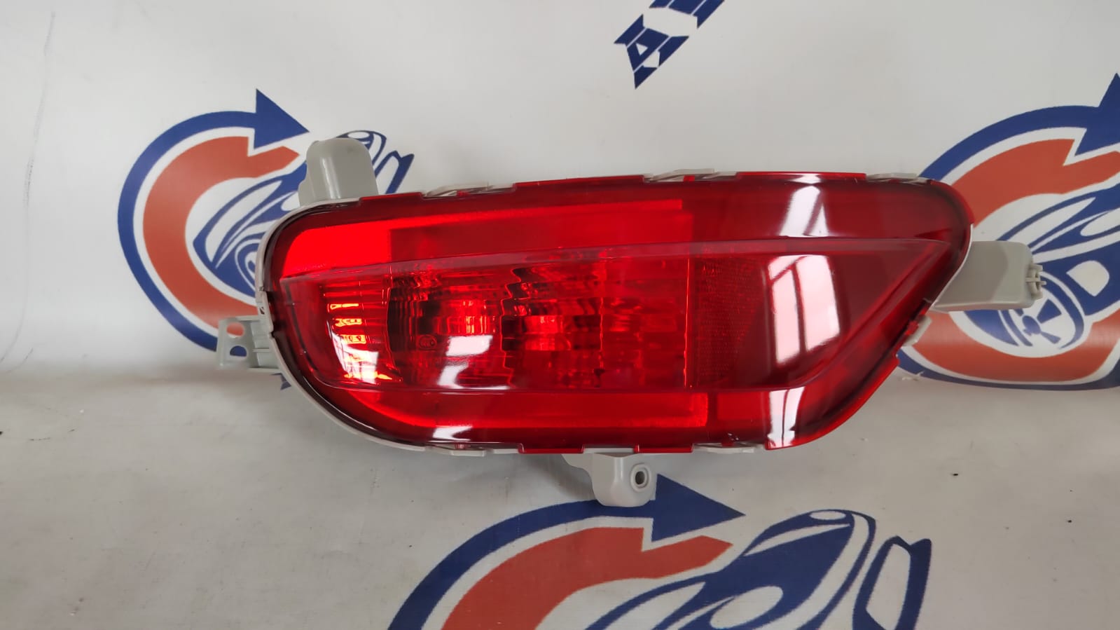 Фонарь заднего бампера правый MAZDA CX-5 17-