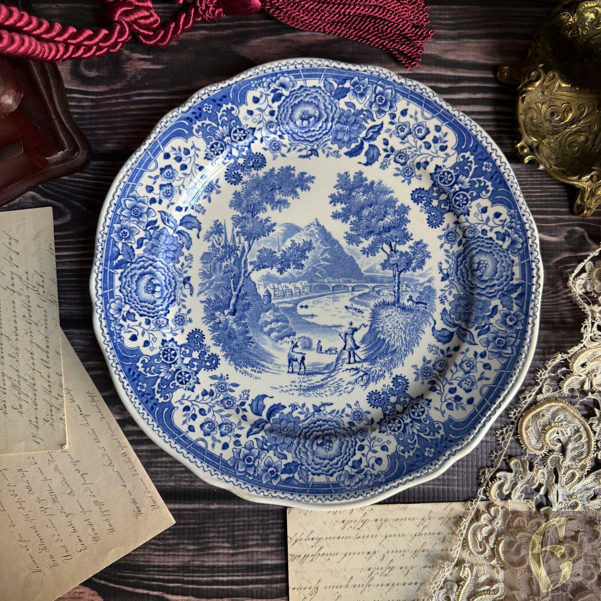 Винтажная столовая тарелка Villeroy&Boch легендарной серии Burgenland (кант другой)