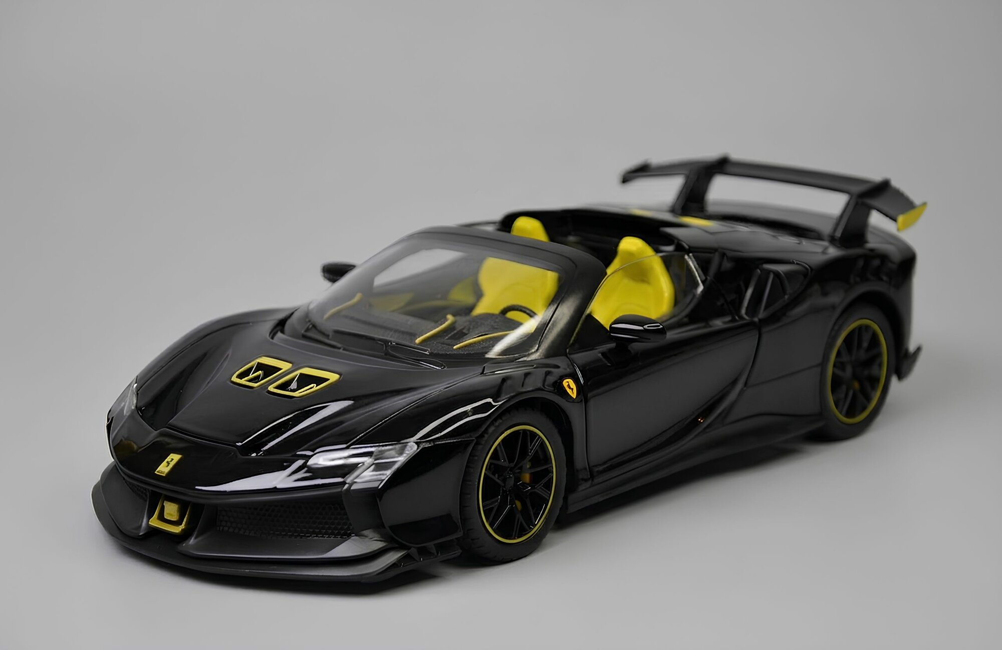 Машинка металлическая инерционная модель Ferrari SF90 XX Stradale - кабриолет (Феррари СФ90 ХХ красный 20см) Детская игрушка / Масштаб 1:24