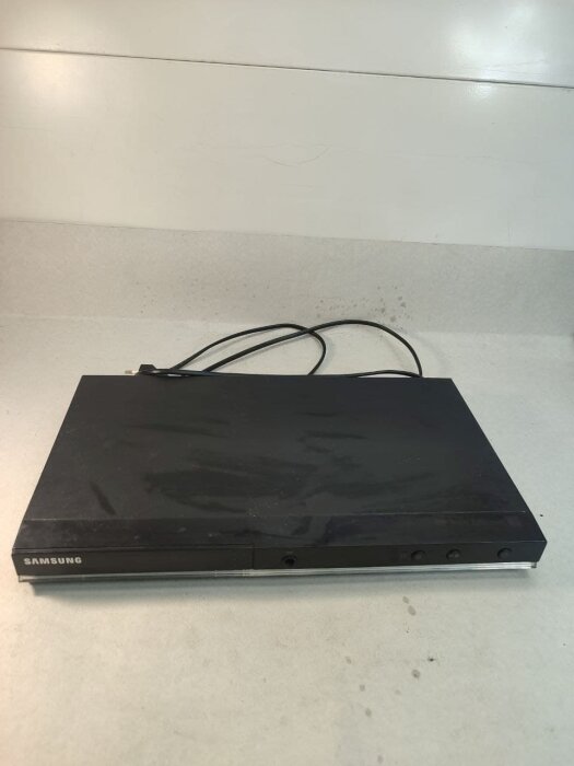 DVD-плеер Samsung DVD/HD JPEG/CD/MP3/WMA Player без пульта