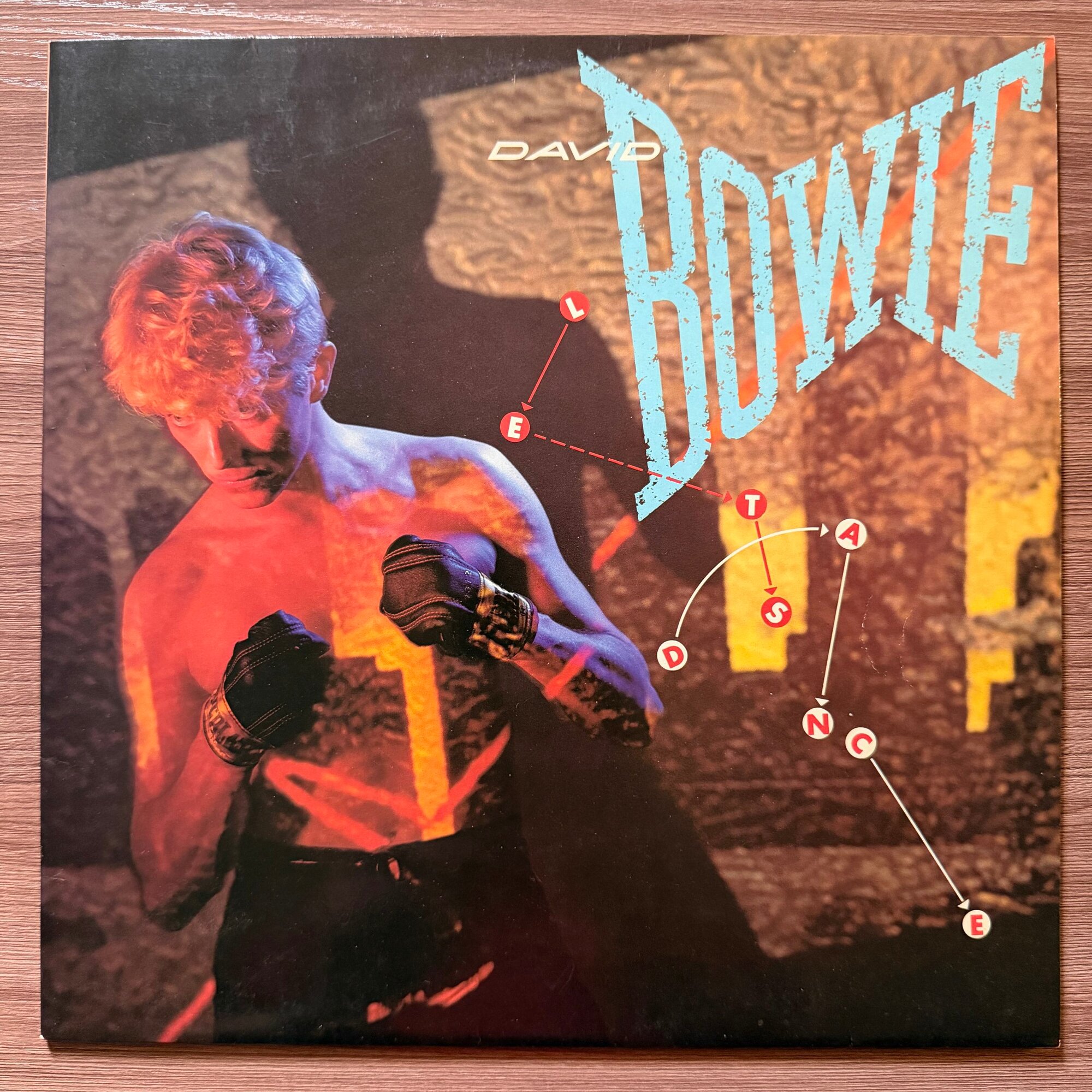 Виниловая пластинка David Bowie Let's Dance (Германия 1983г.)
