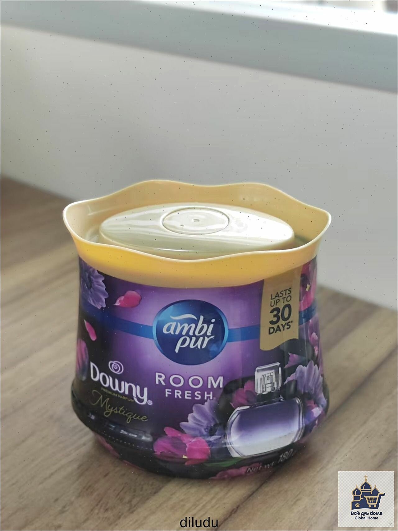 Освежитель воздуха для помещений с ароматом Downy Mystique от Ambipur 180 гр.