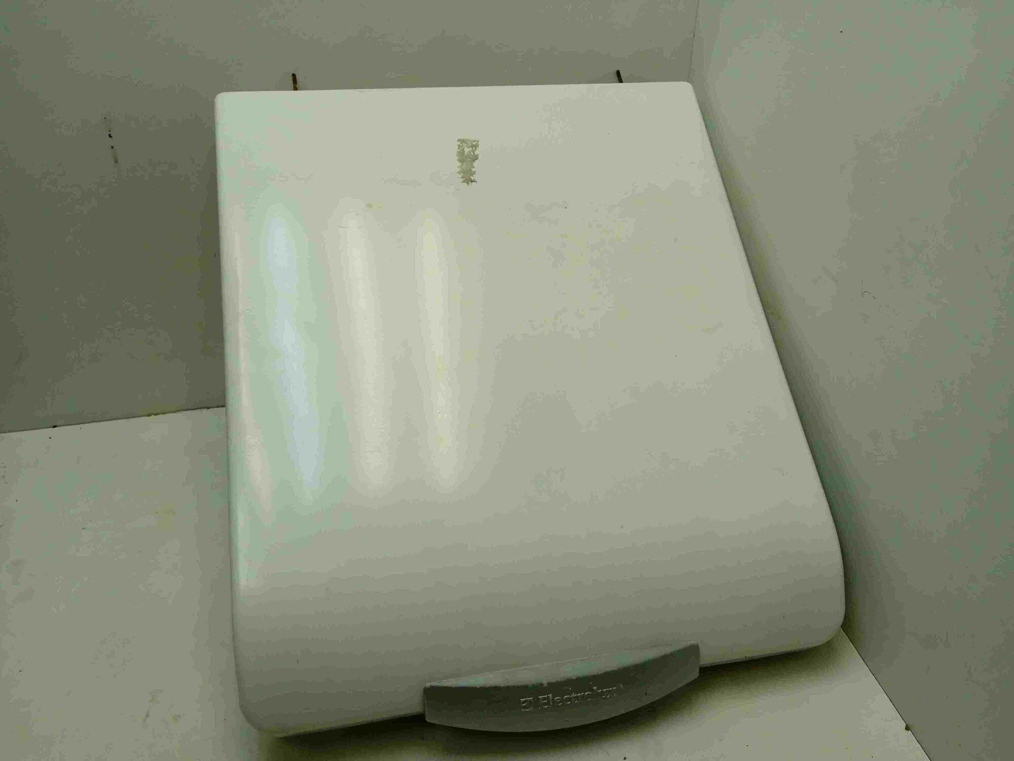 ZWQ3103 кт199 Верхняя крышка для стиральной машины Zanussi ZWQ3103 б/у