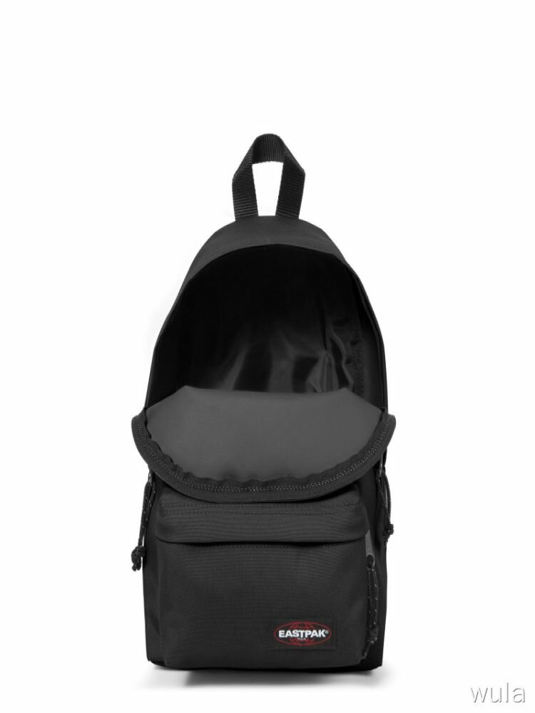 Рюкзак Eastpak черный с передним карманом для студентов и повседневного использования — фото 1
