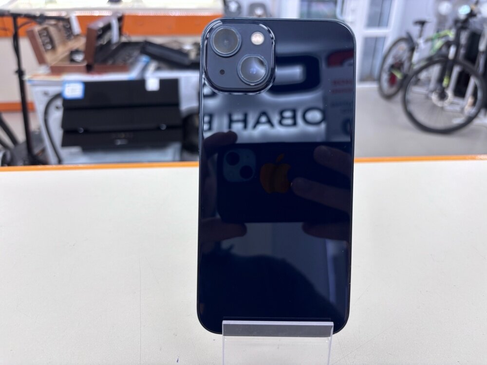Смартфон Apple iPhone 13 128gb Midnight/Темная ночь (nano SIM + eSIM), б/у, уценка