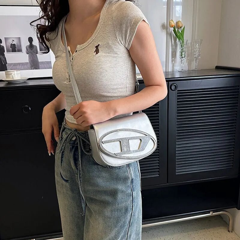 Из кожи с покрытием, ручка и плечевой ремень, водонепроницаемый, цвет серебристый, Название модели: Diesel — фото 1