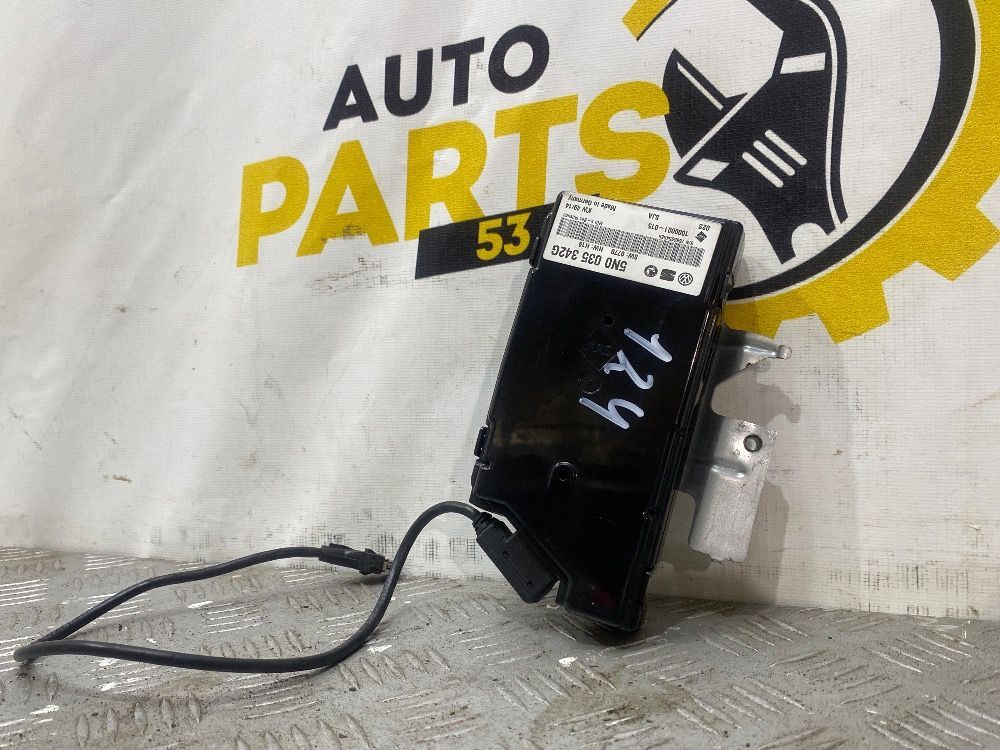 Блок мультимедиа Skoda Rapid 5N0035342G Б/У с пробегом