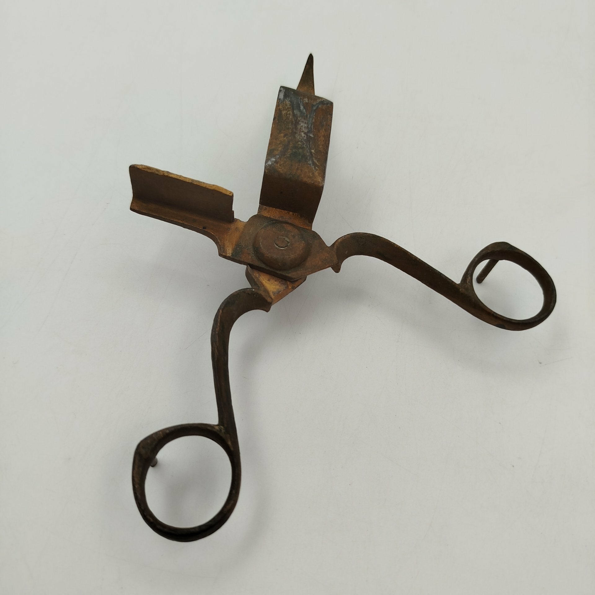 Щипцы для снятия нагара со свечи, металл, Западная Европа, 1890-1920 гг.