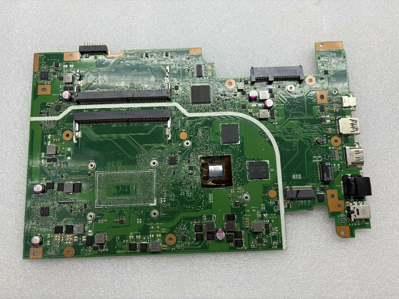 Материнская плата ASUS X705UB донор видеочипа N16V-GMR1-S-A2 (039784)