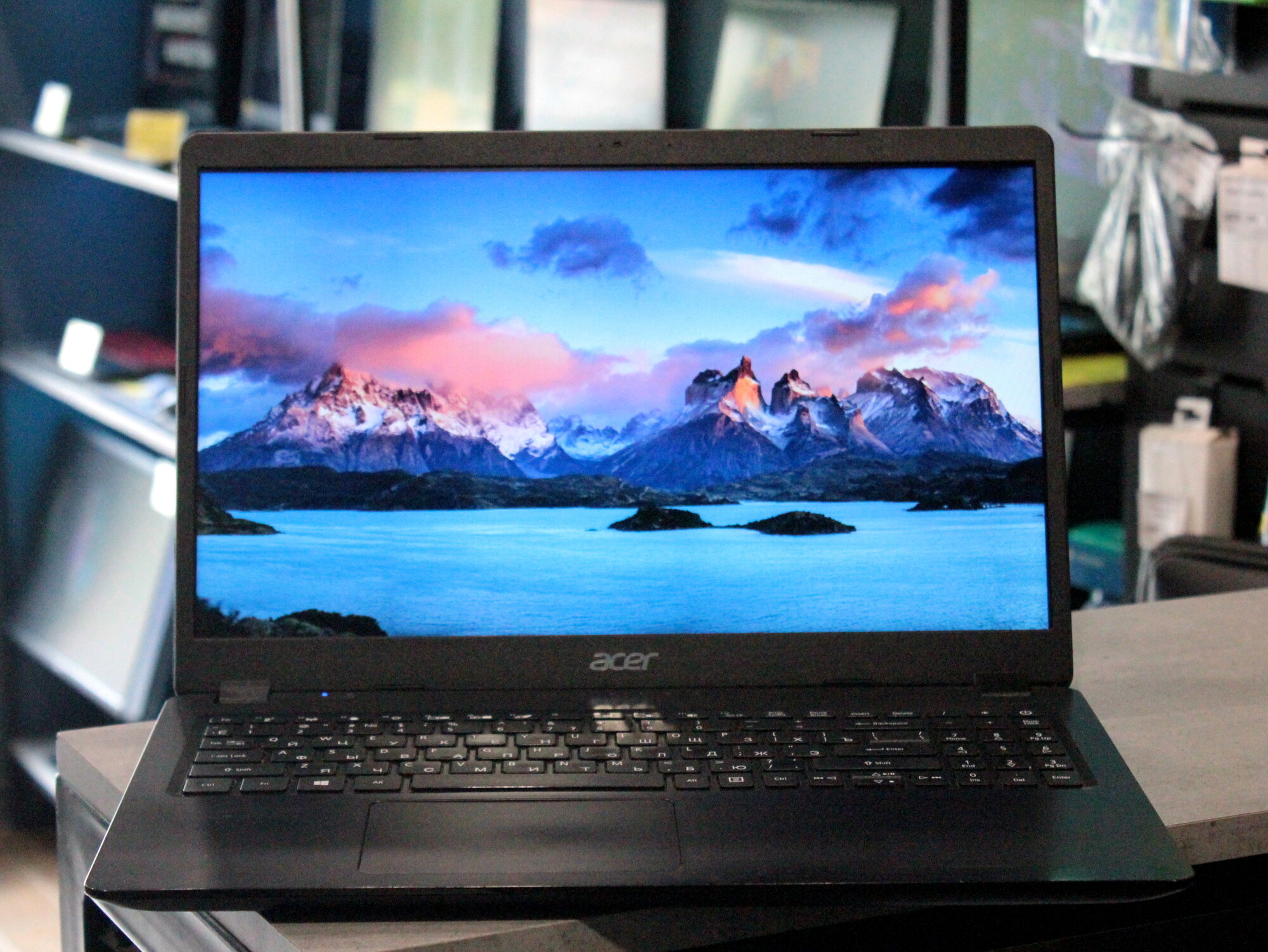 Ноутбук Acer Aspire 3 A315-42-R04R 15.6" HD AMD Ryzen 3 3200U 8GB DDR4 AMD Radeon Vega 3 SSD 256GB Windows: 10 + Office