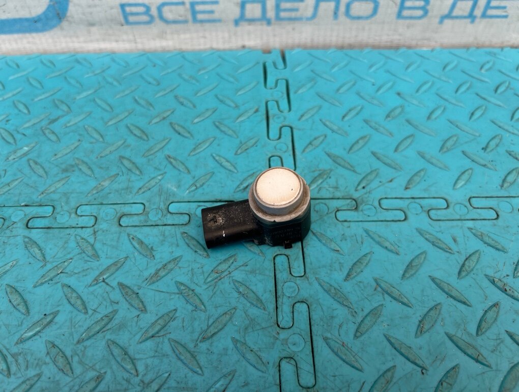 Датчик парктроника Audi A6 2012 C7 CGLC 2.0 OEM 1S0919275