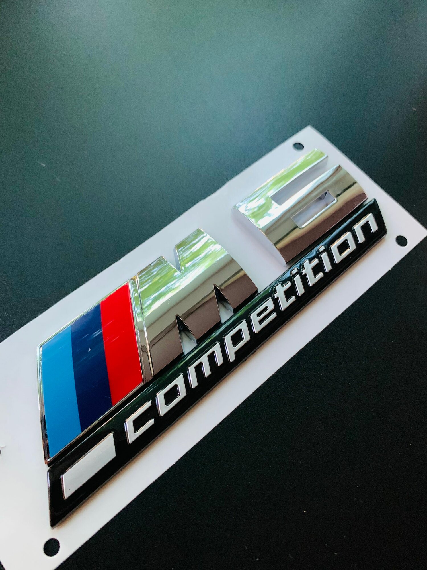 Шильдик на крышку багажника Бмв М6 competition 130мм хром. Эмблема для Bmw M6 competition 1шт