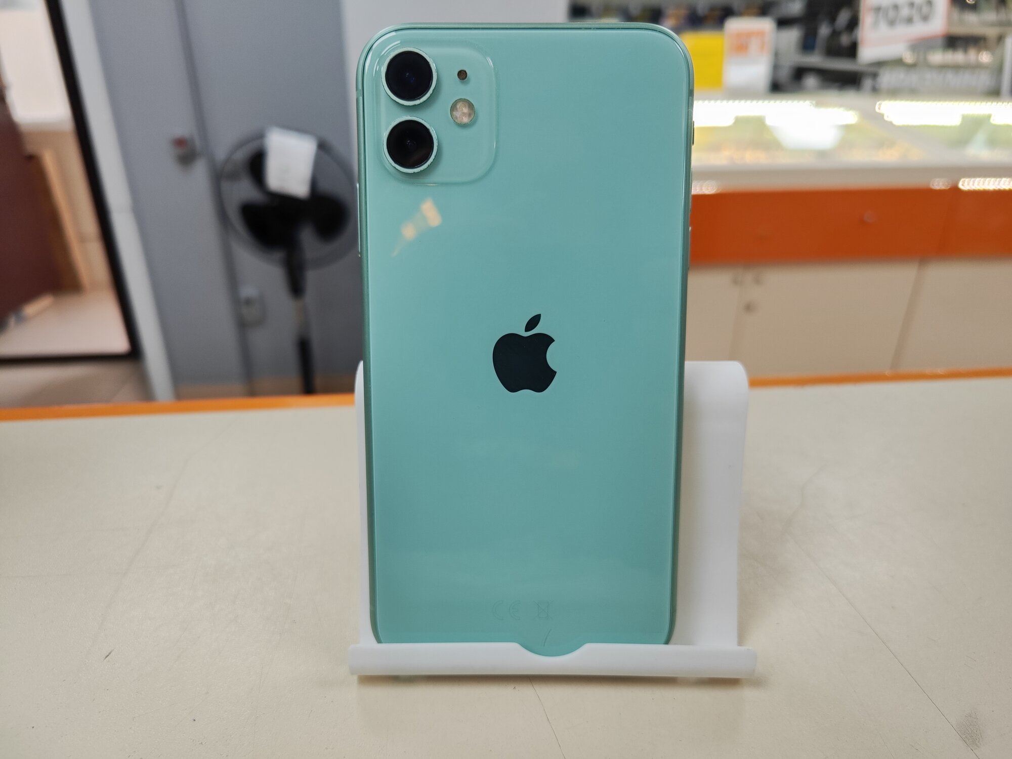 Смартфон Apple iPhone 11 64Gb Б/У — фото 1
