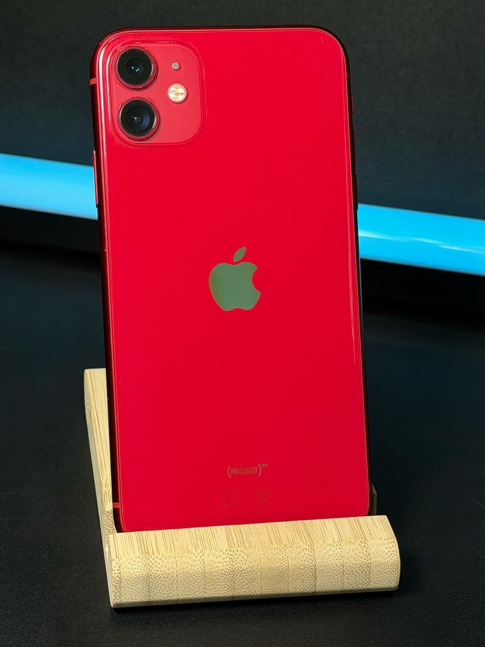 Смартфон Apple iPhone 11, 64 ГБ, 90%, nano-SIM + eSIM, красный