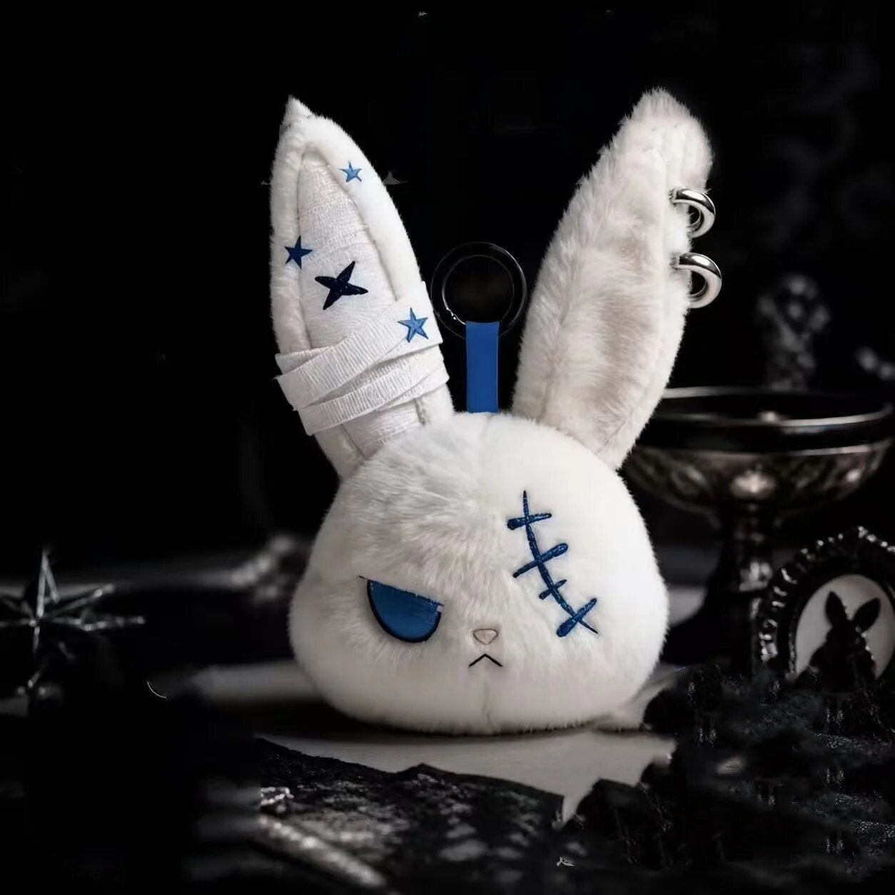 Плюшевый брелок-кролик Dark Rabbit, цвет 3