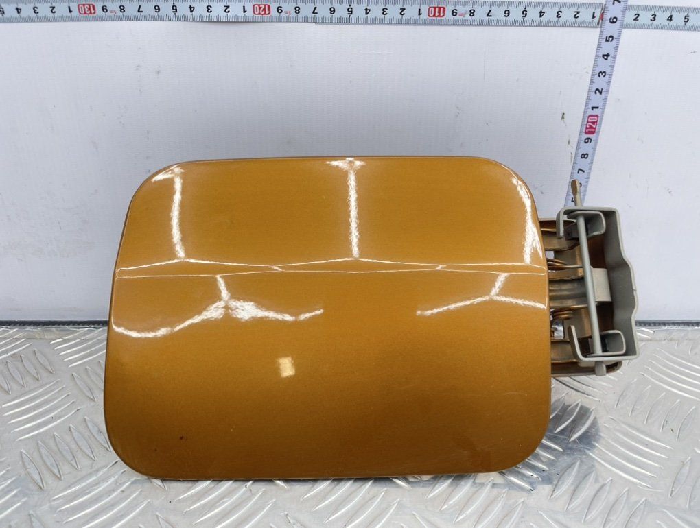 Лючок топливного бака Renault Duster 2022 788304567R HM H4M (с пробегом)