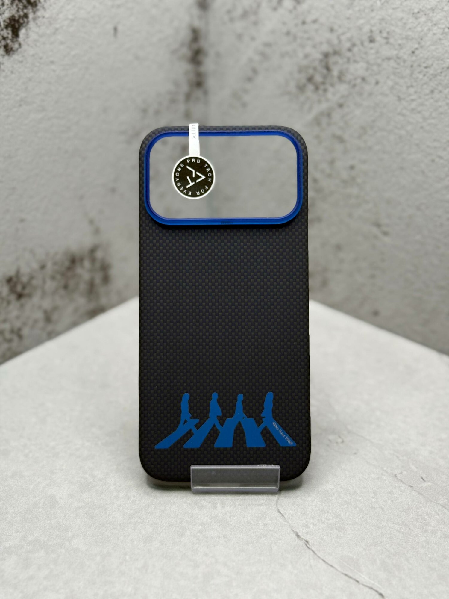 Чехол AIRITY Abbey Road 1969 для iPhone 17 Pro Max, Карбоновый Магнитный с MagSafe и Защитой Камеры PEEK, Синий
