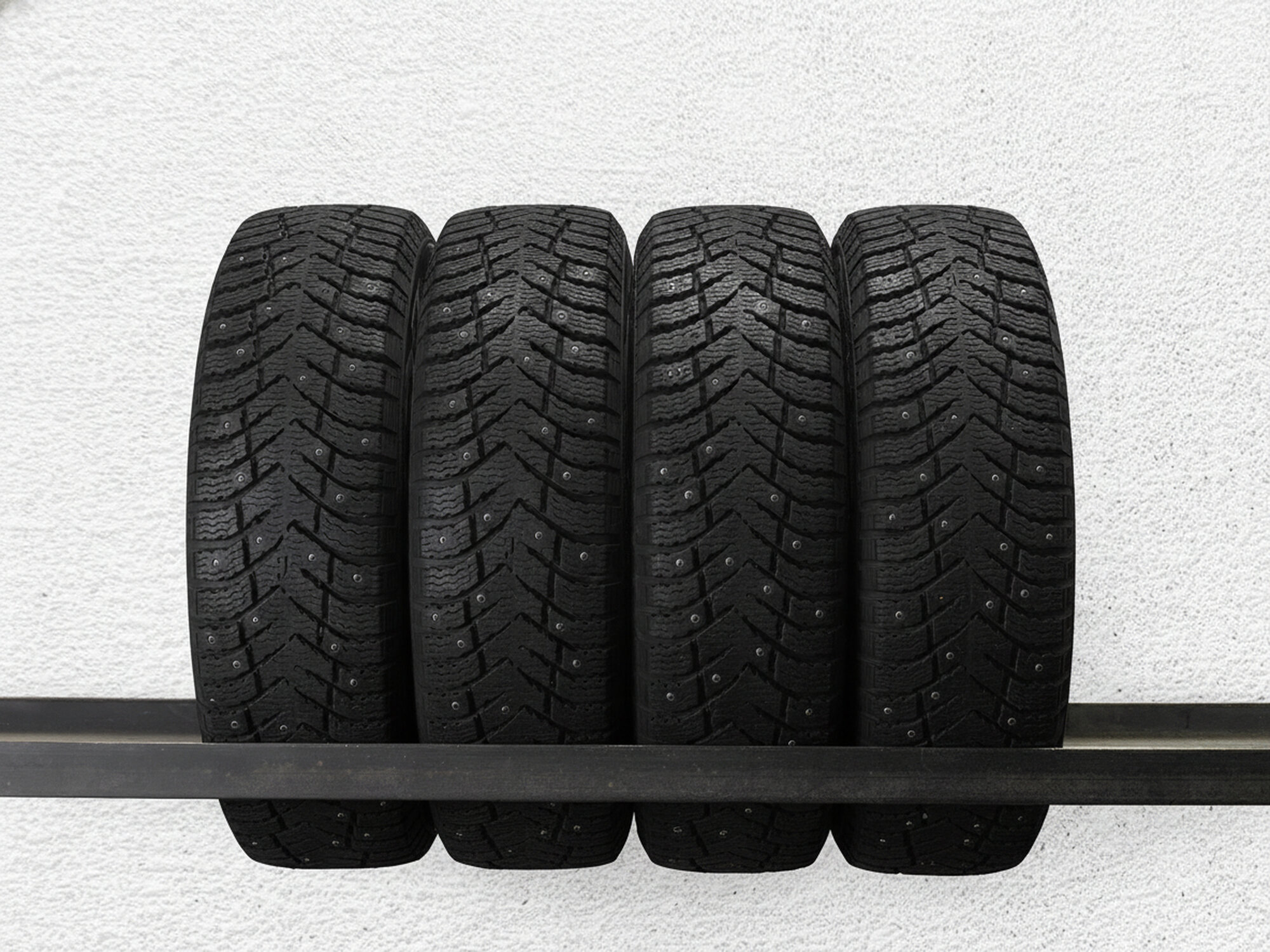 Зимние шины шипованные Cordiant Snow Cross 2 185/70 R14 20.0% износ PT0010458 TSB053869