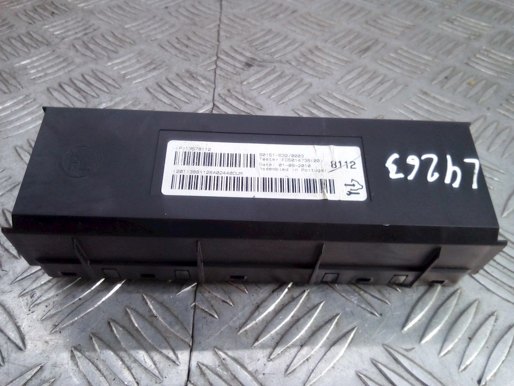Блок комфорта / 561708 13578112 13578112 для Opel Astra J (с пробегом)